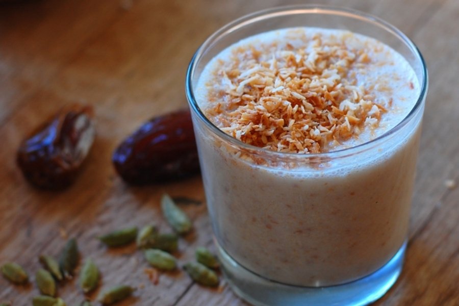 Dattes au Lait (Dates Milk) with Cardamom – Ramadan Special – Emperor ...
